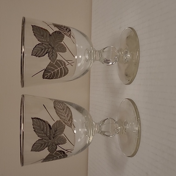 Dining | Pair Of Vintage Libbey Silver Leaf Pattern Glasses | Poshmark